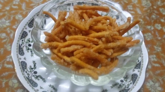 Barik Sev for Diwali Faral - Royal Chef Sujata